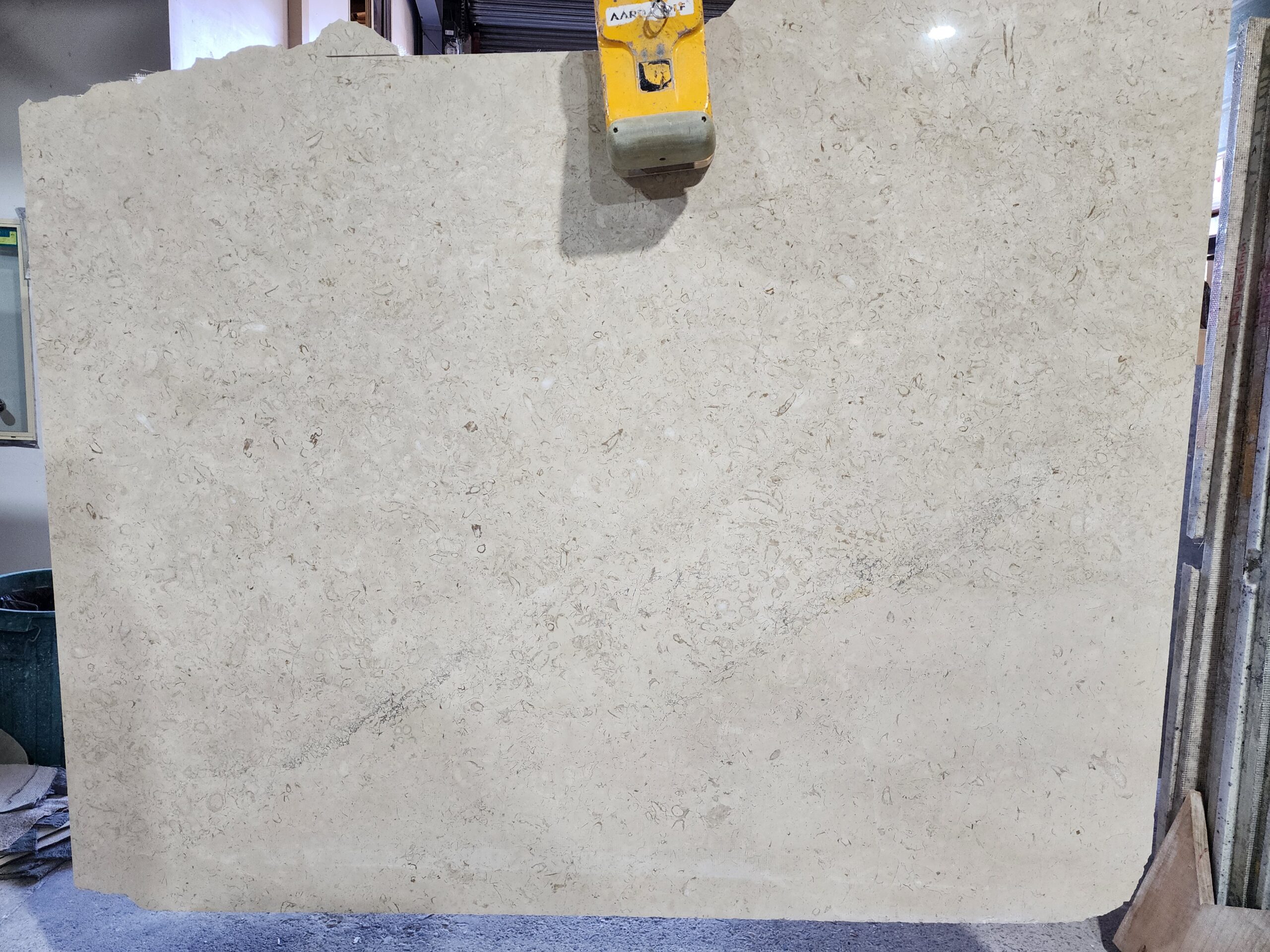Beige Fossil Scuro Marble Slabs 20mm - Stone Wholesalers